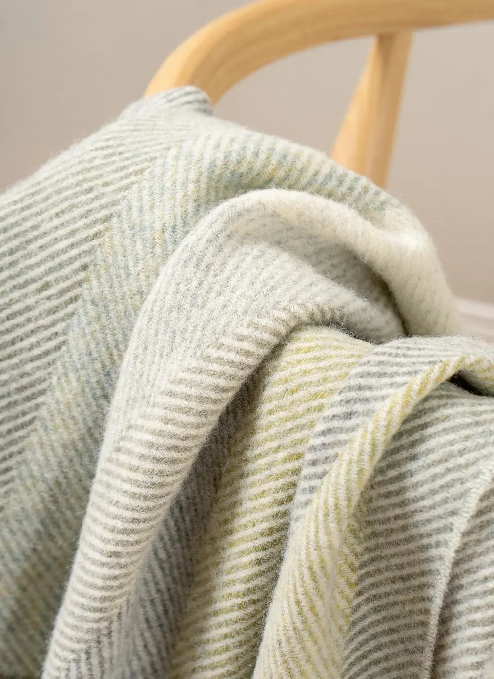 Connemara Check Highland Wool Throw | Blarney
