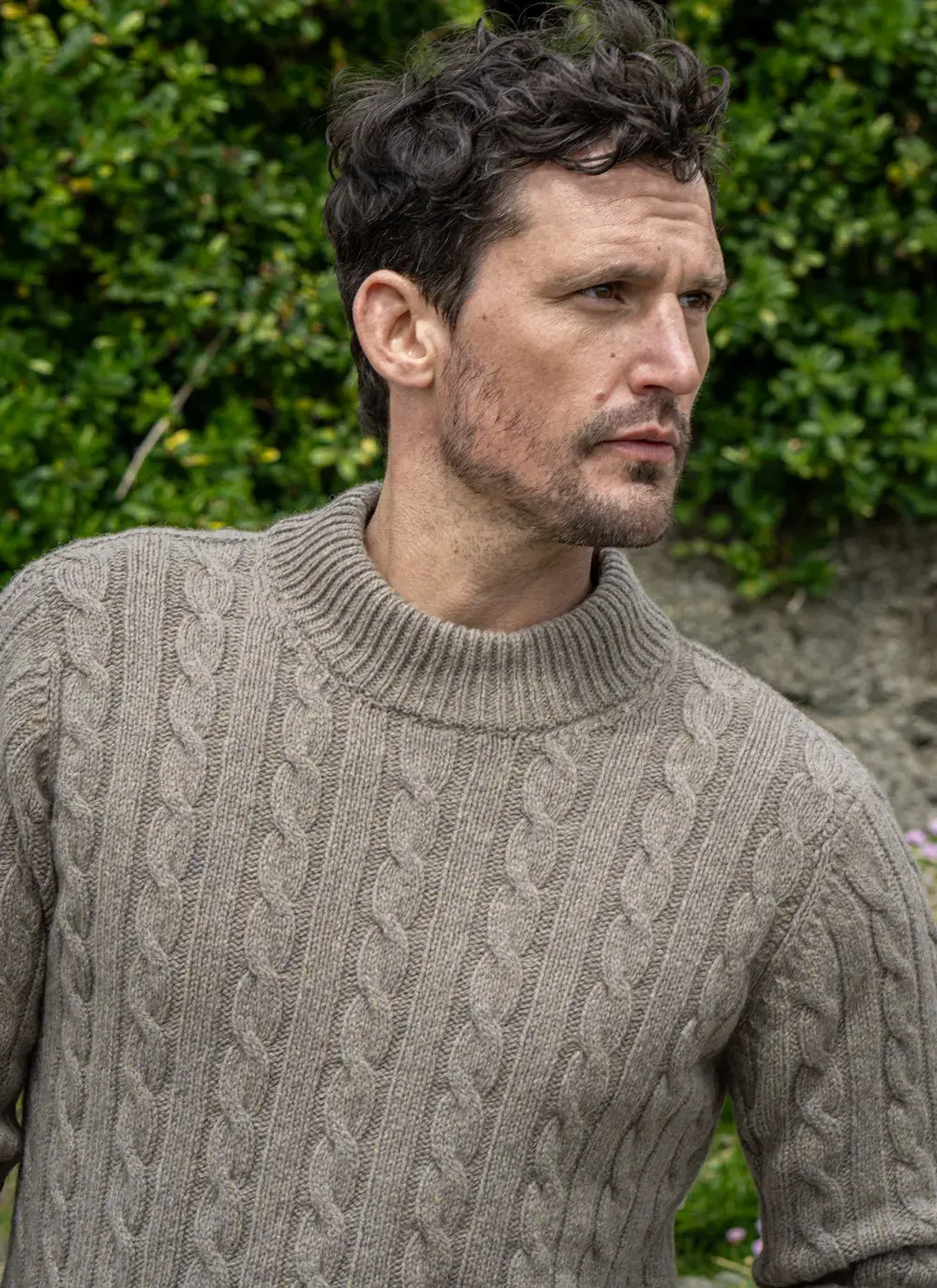 Fisherman Cashmere Wool Cable Mock Neck Sweater in Clay | Blarney