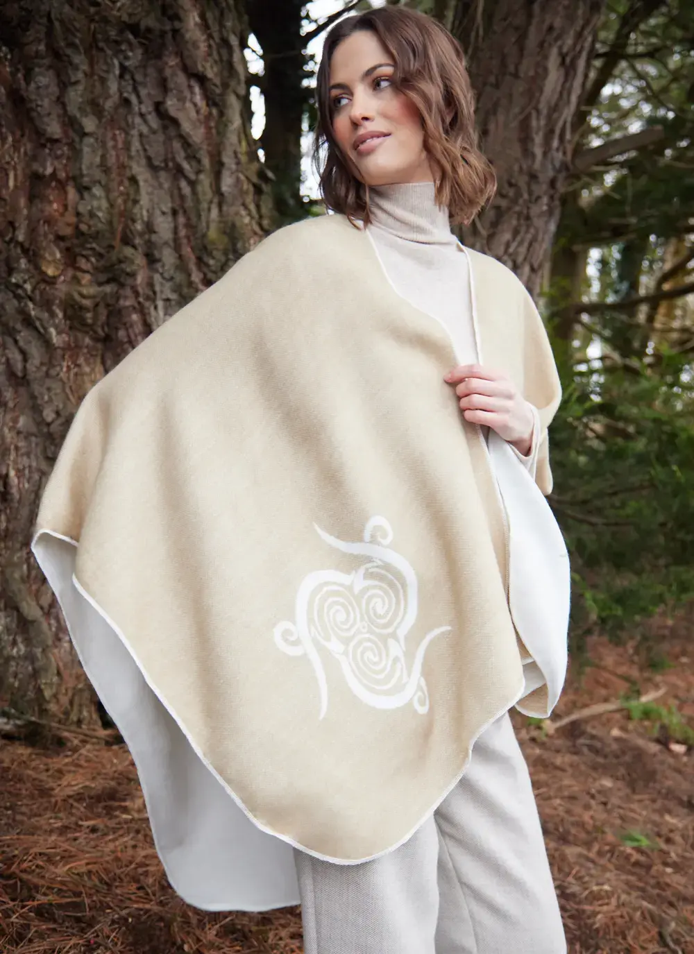 Reversible Celtic Wrap in Coffee/Cream | Blarney