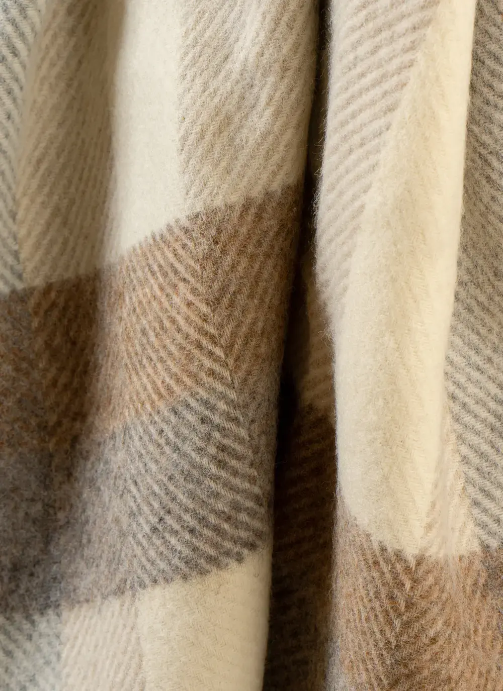 Woodale Natural Highland Wool Throw in Beige/Brown Check | Blarney