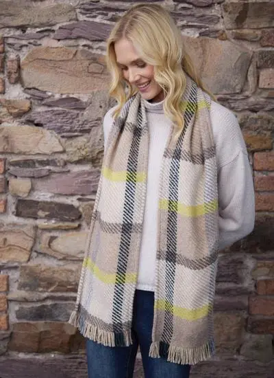Celtic Knot Wool Scarf in Spectra Green | Blarney